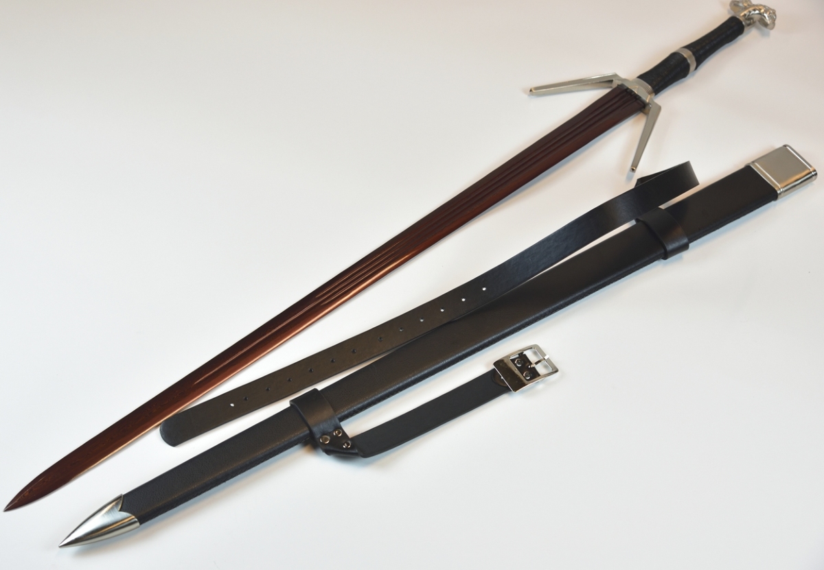 ETHFBD1 - Epée Forgée Geralt de Riv THE WITCHER Blood Damascus Edition ...